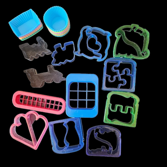 various sandwich cutters | Kitchen | Silicone Cupcake Bake Liners ...